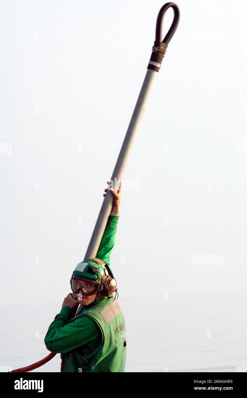 061118-N-8148A-008. Base: Arabian Sea Stock Photo - Alamy