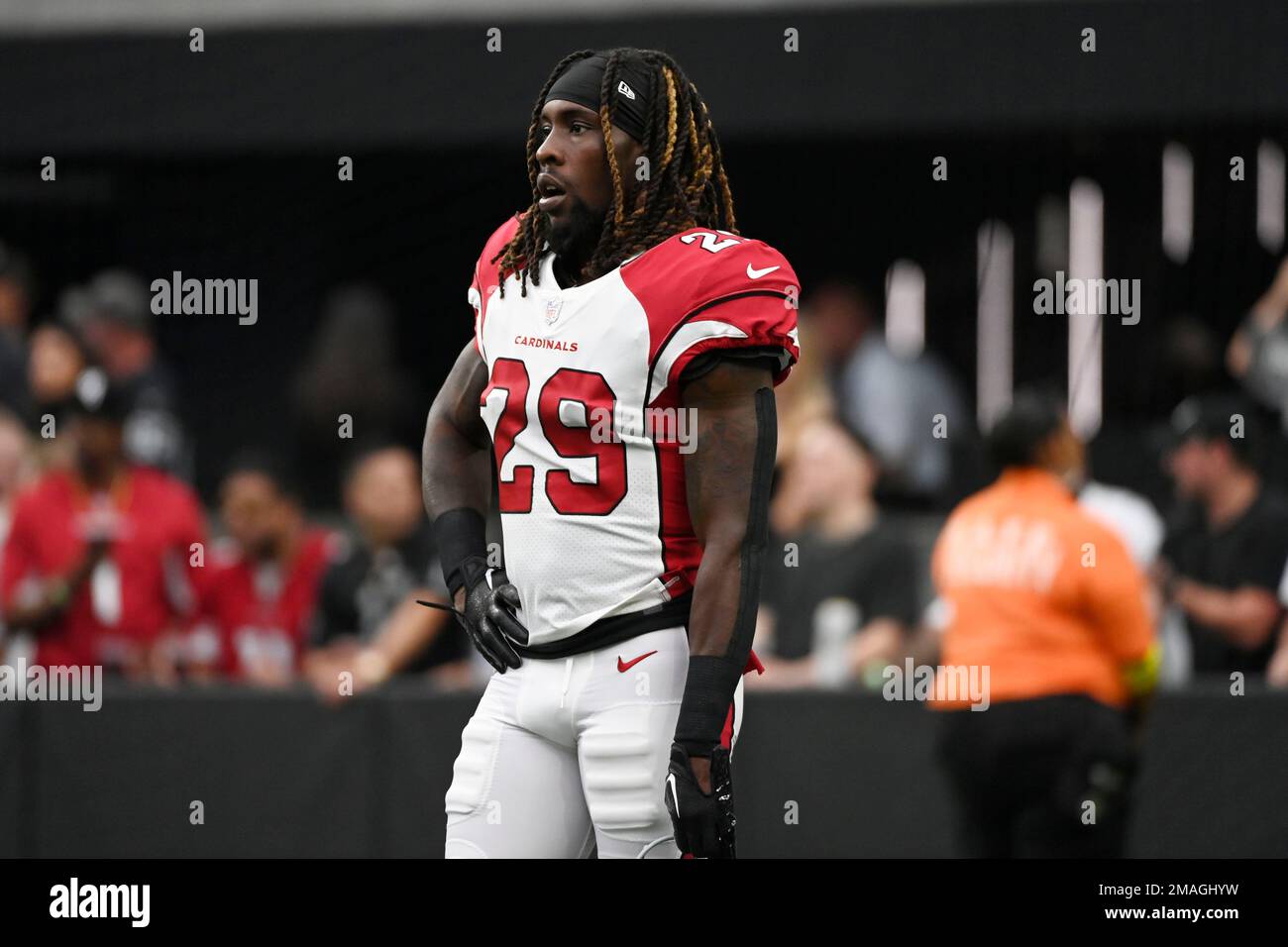 Arizona Cardinals running back Jonathan Ward warms up before an NFL ...