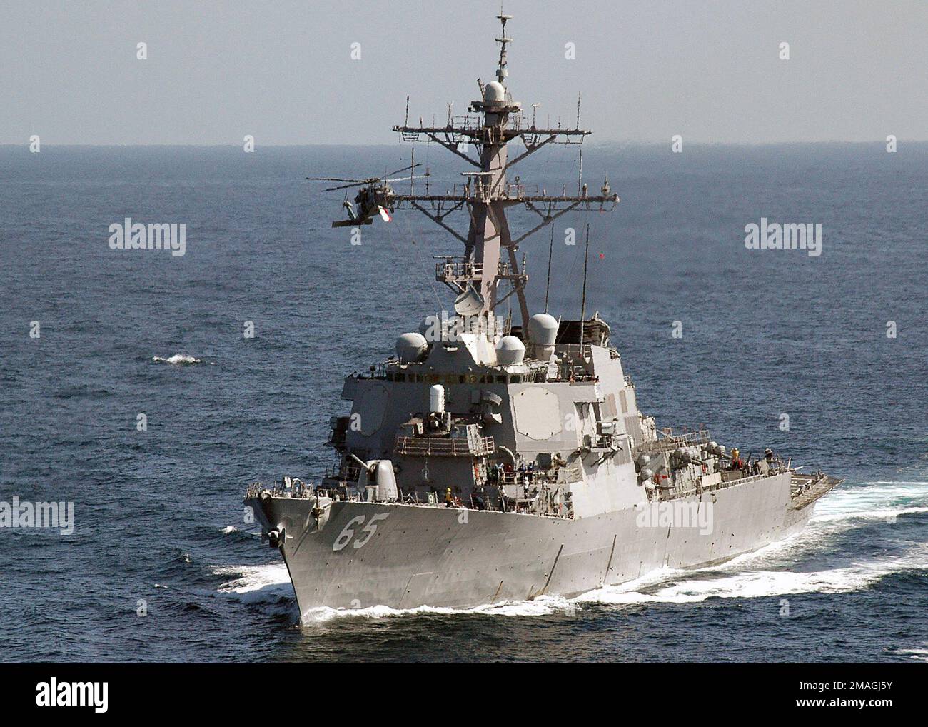 Destroyer uss benfold ddg 65 hi-res stock photography and images - Alamy