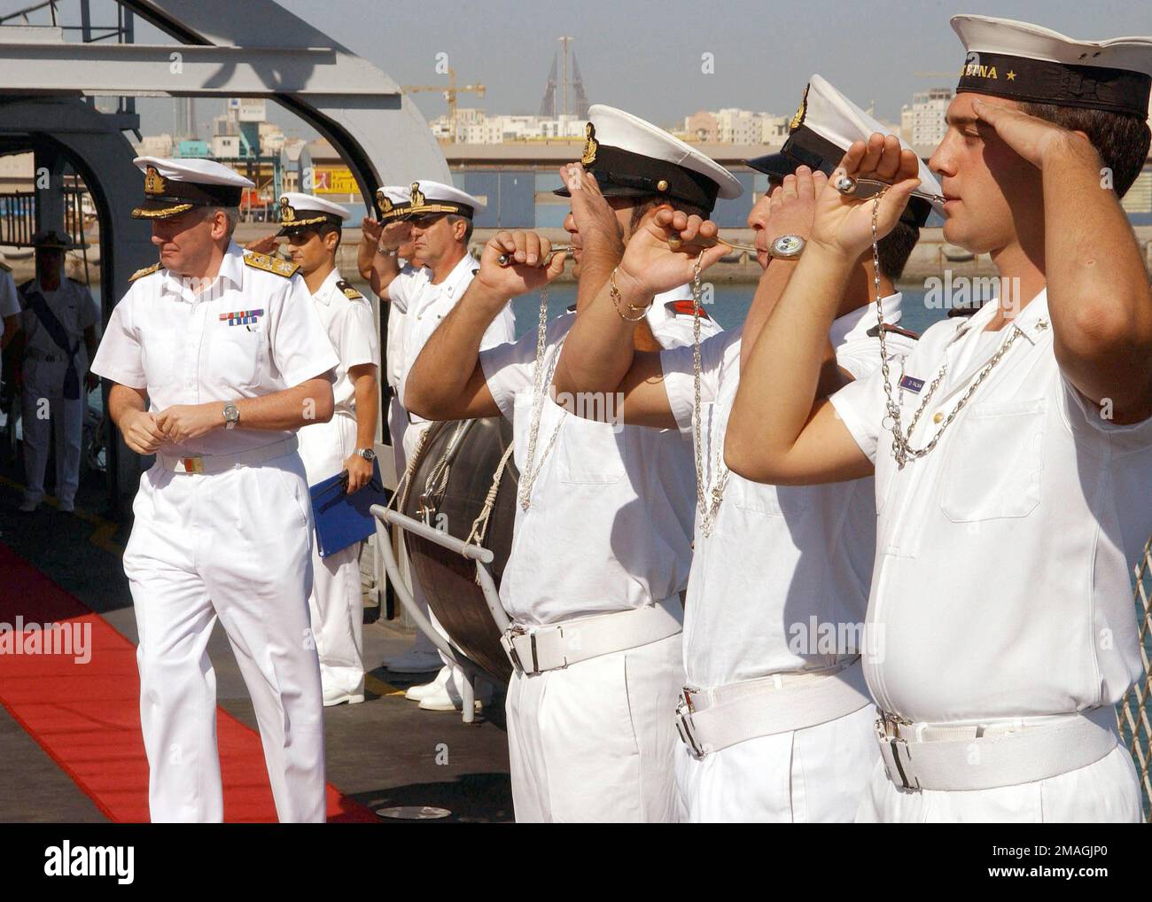 Navy support hi-res stock photography and images - Alamy