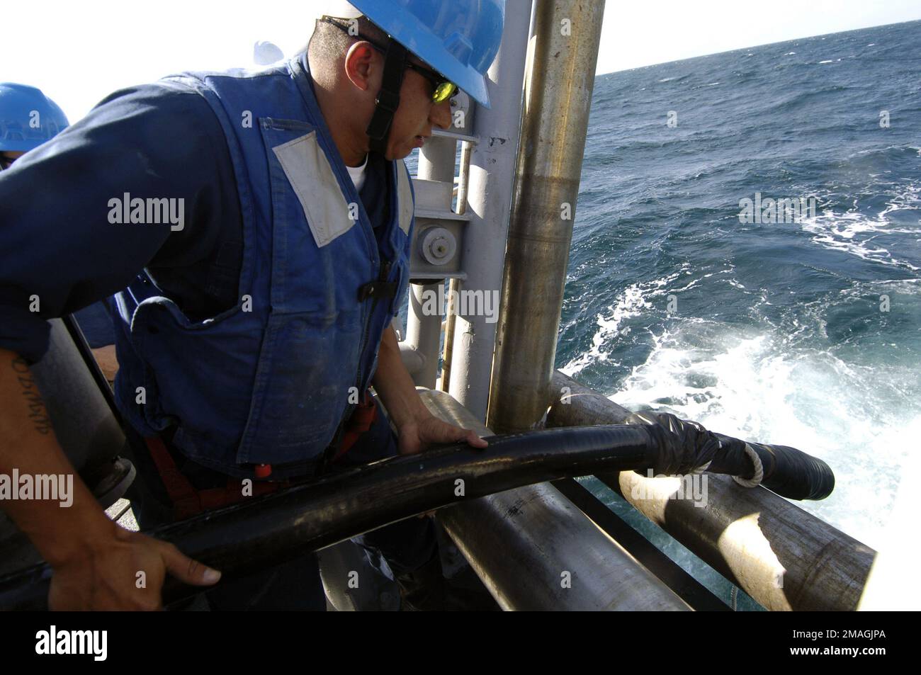 Uss ardent mcm 12 hi-res stock photography and images - Alamy