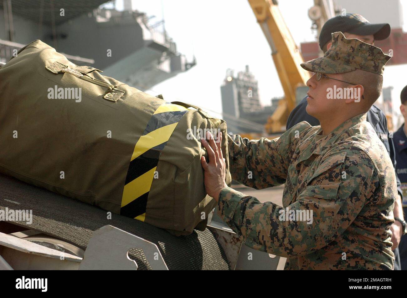 070119-N-4973A-021. Base: USS John C. Stennis (CVN 74 Stock Photo - Alamy