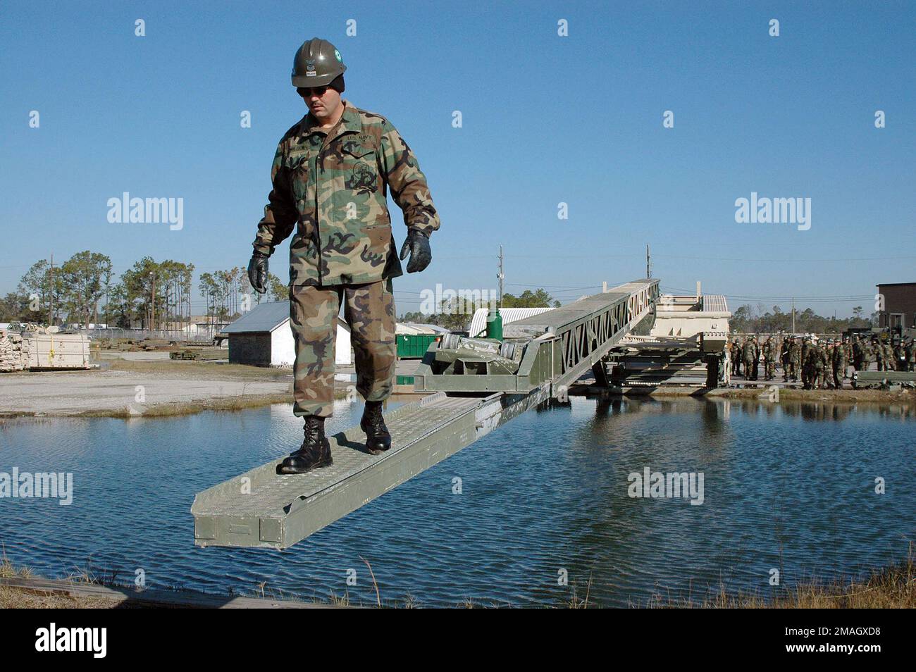 Medium girder bridge hi-res stock photography and images - Alamy
