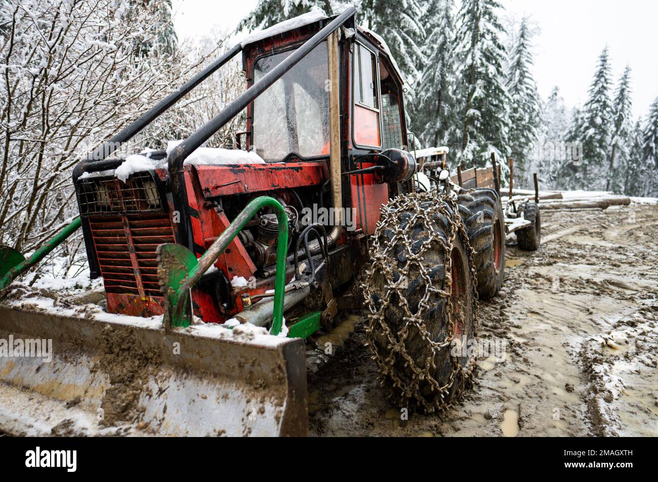 Forestry vehicle hi-res stock photography and images - Alamy
