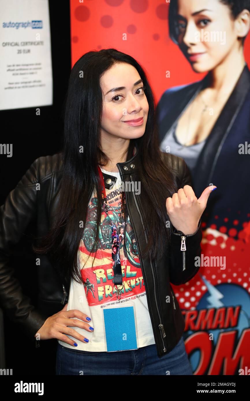 Aimee garcia lucifer hi-res stock photography and images - Alamy