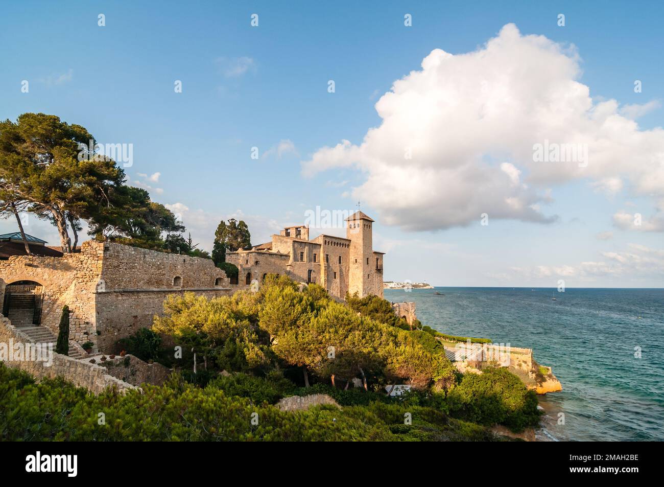 Tamarit castle hi-res stock photography and images - Alamy