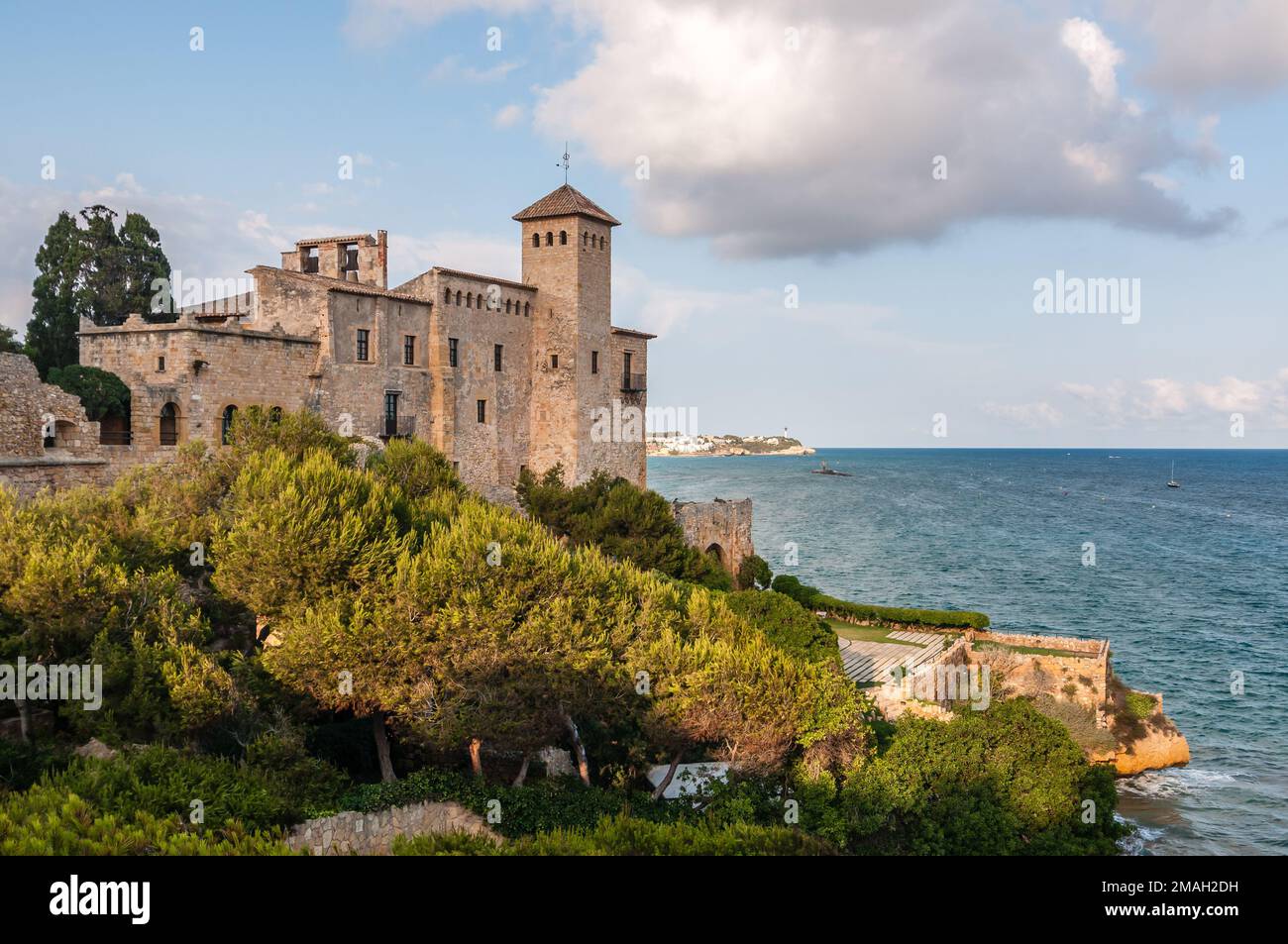 Tamarit castle hi-res stock photography and images - Alamy