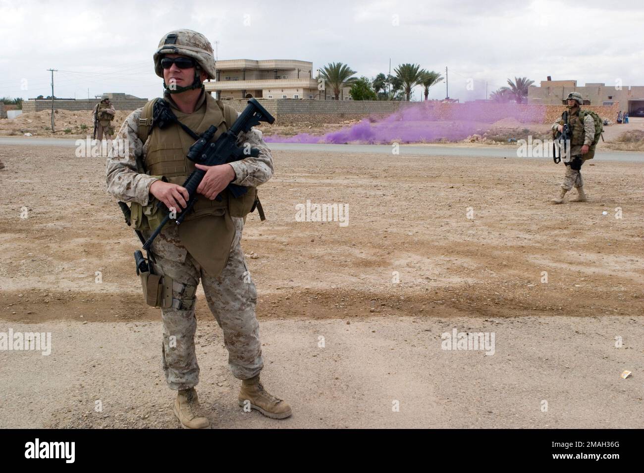 Military transition team mitt hi-res stock photography and images - Alamy