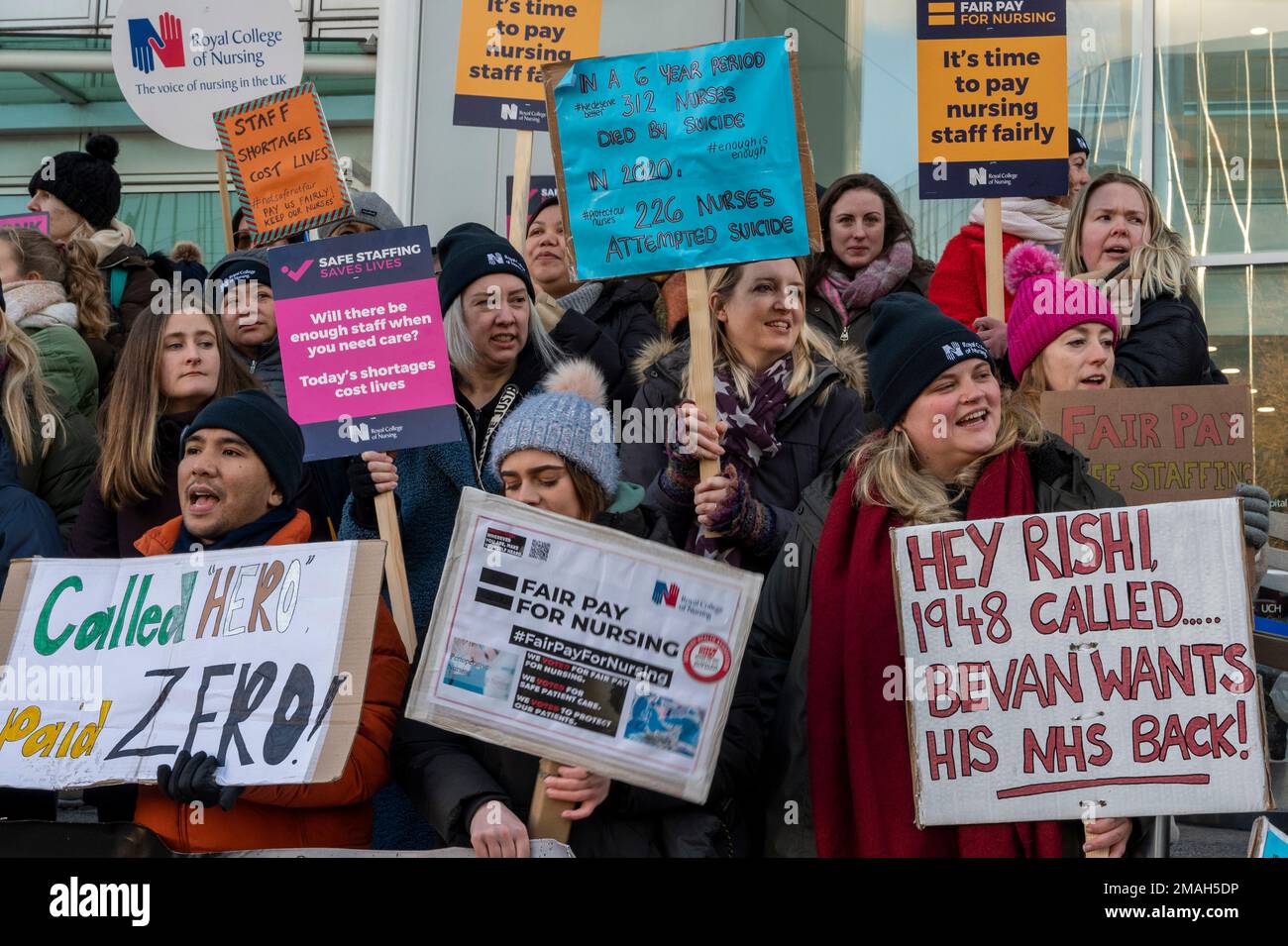 Nurses outside UCH Hospital, striking for more pay, improved staffing ...