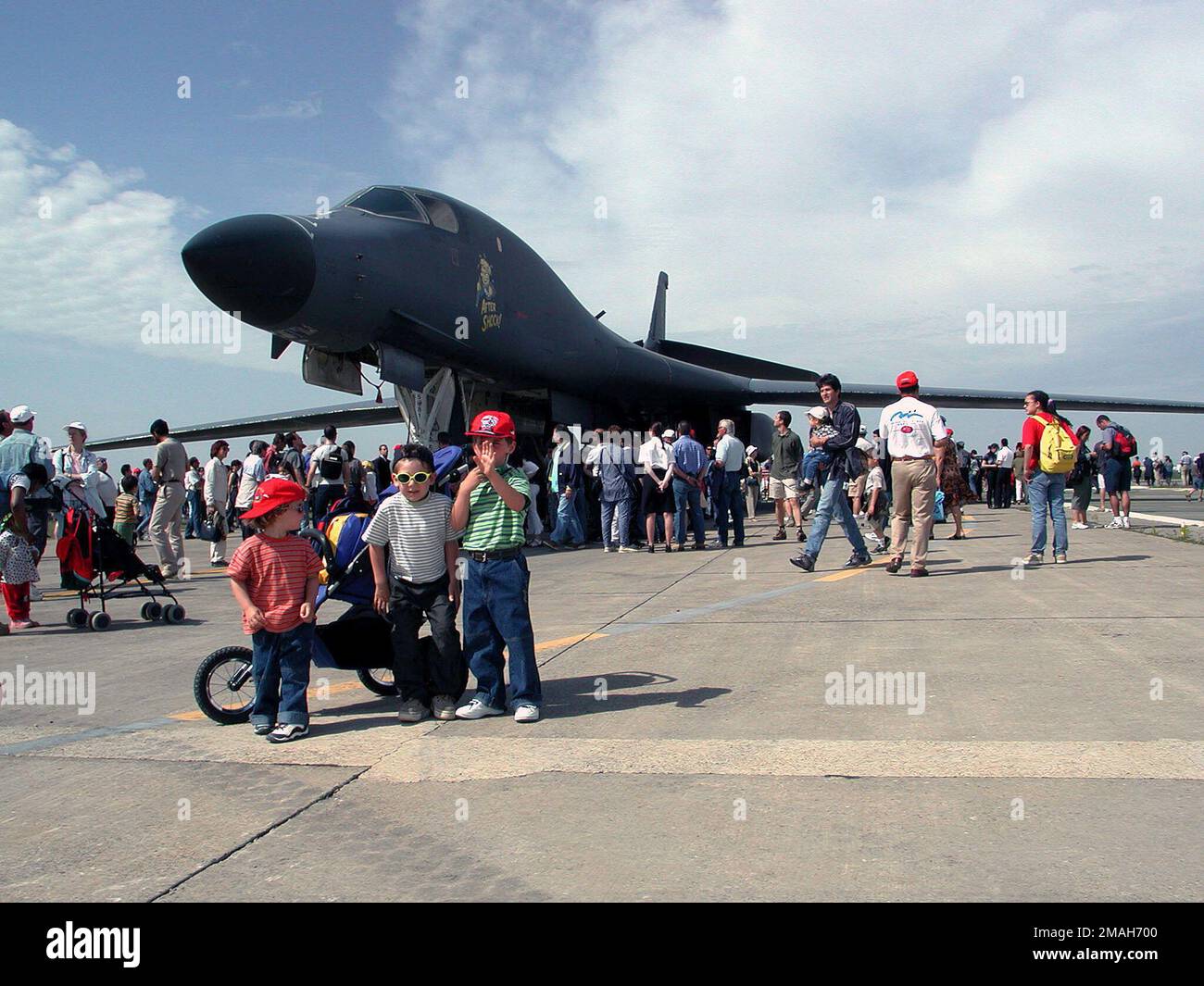 010520-F-1540F-002. Subject Operation/Series: JOINT FORGE Base: Le Tube ...