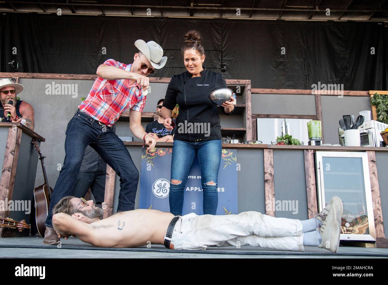 Kevin Martin, left, Casey McBride of Hogslop String Band and Antonia ...