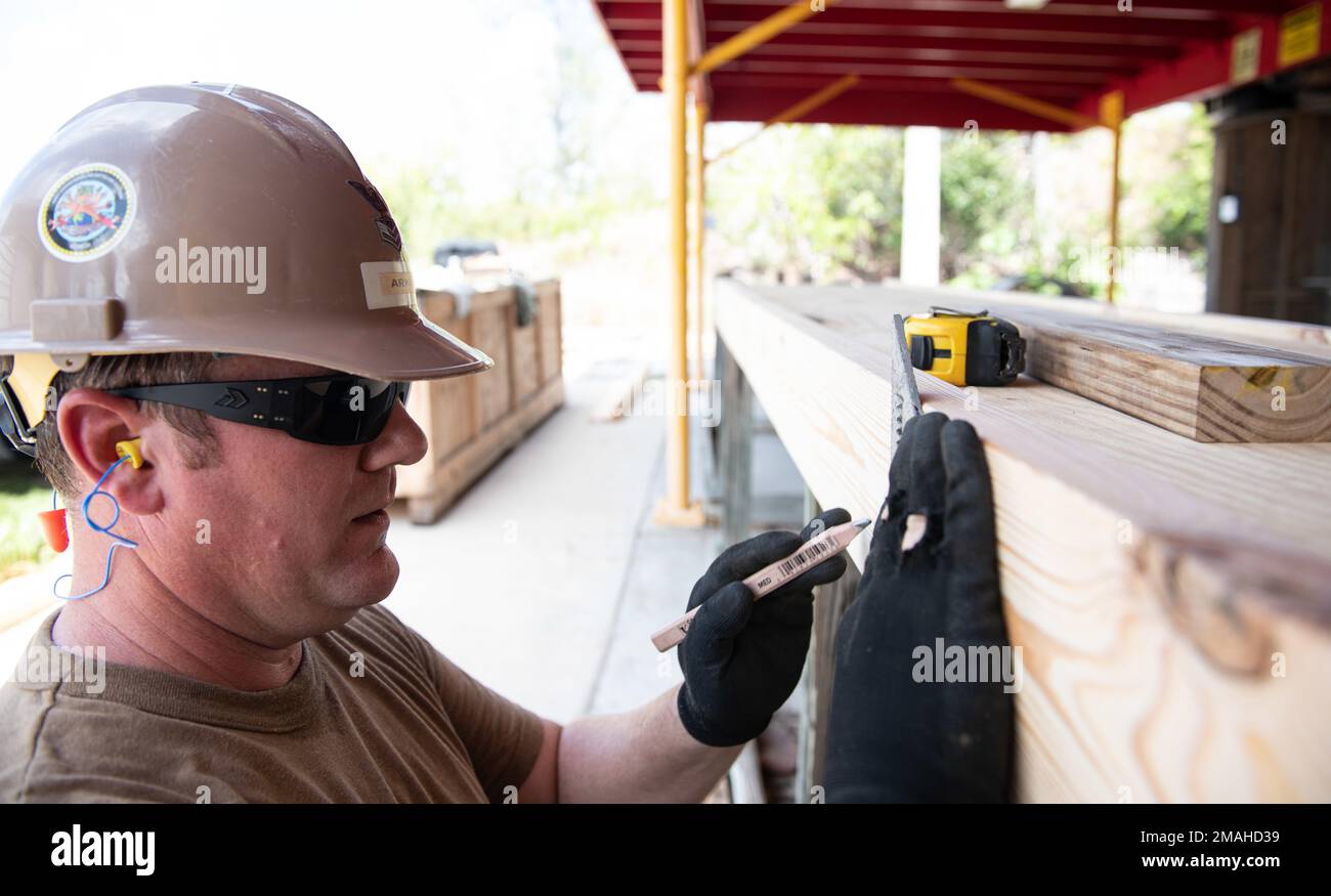 (220526-N-OI810-0828) KEY WEST, Florida (May 26, 2022) Builder 1st ...