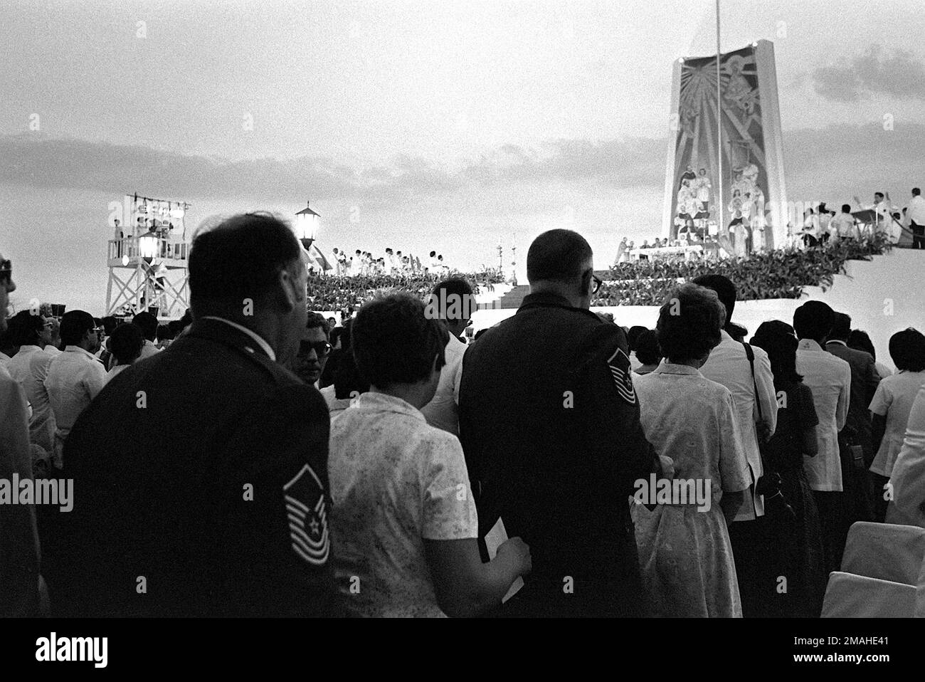 Two Air Force families receive holy communion from Pope John Paul II ...