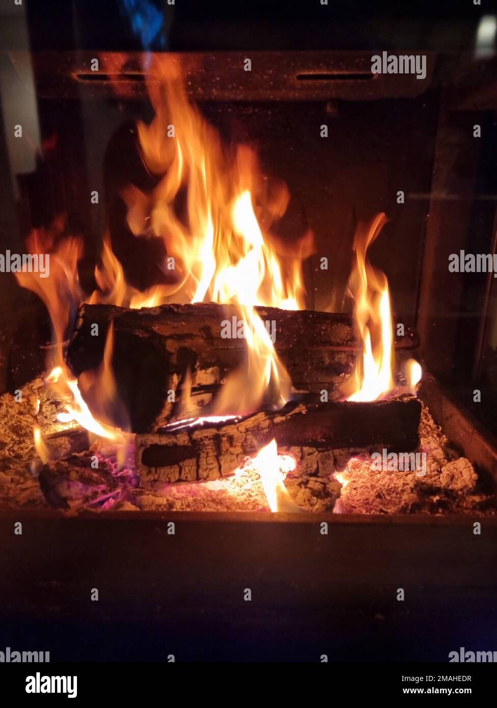 Fire behind door hi-res stock photography and images - Alamy