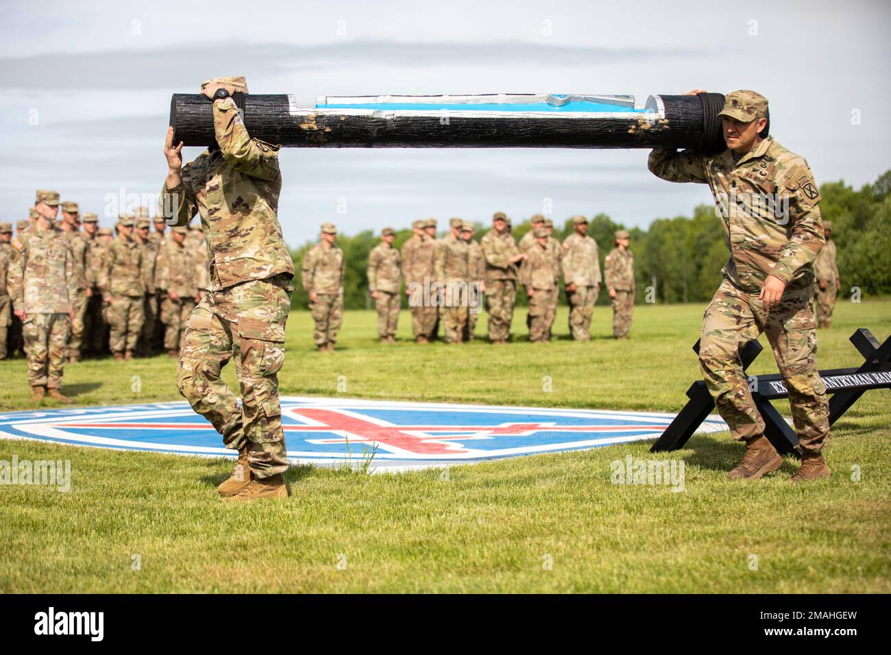 Soldiers with 10th Mountain Division receive their Expert Infantryman ...