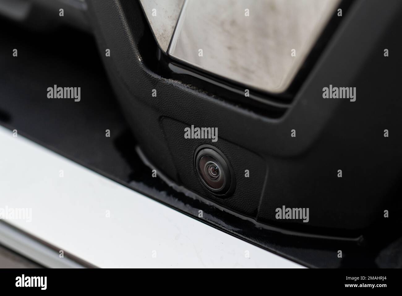 Modern car front view hi-res stock photography and images - Alamy