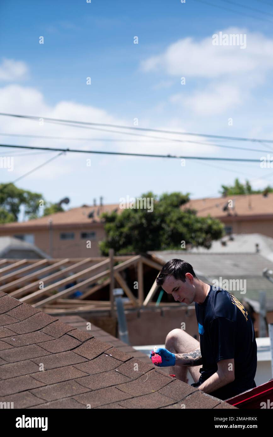 U.S. Navy Landing Specialist 2nd Class Brian Davis, from Visalia ...