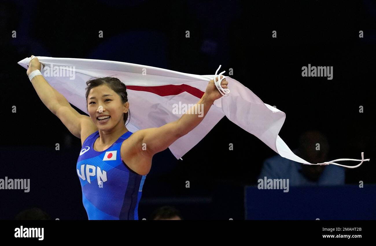 Japan's Yui Susaki celebrates after her women's freestyle 50 kg ...
