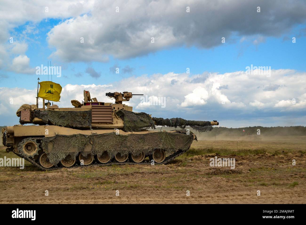 Polish Army Leopard 2PL tanks assigned to the 10th Armored Cavalry ...