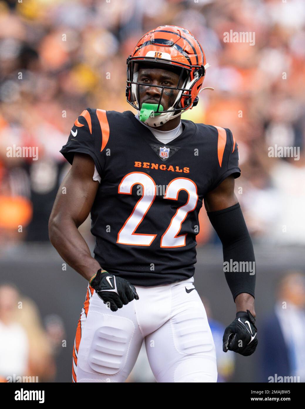 Cincinnati Bengals cornerback Chidobe Awuzie (22) plays during an NFL ...