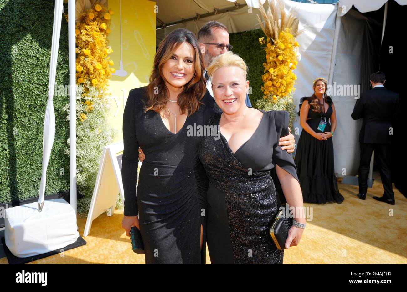 Dry Bar celebrates Mariska Hargitay, left, Patricia Arquette and this ...