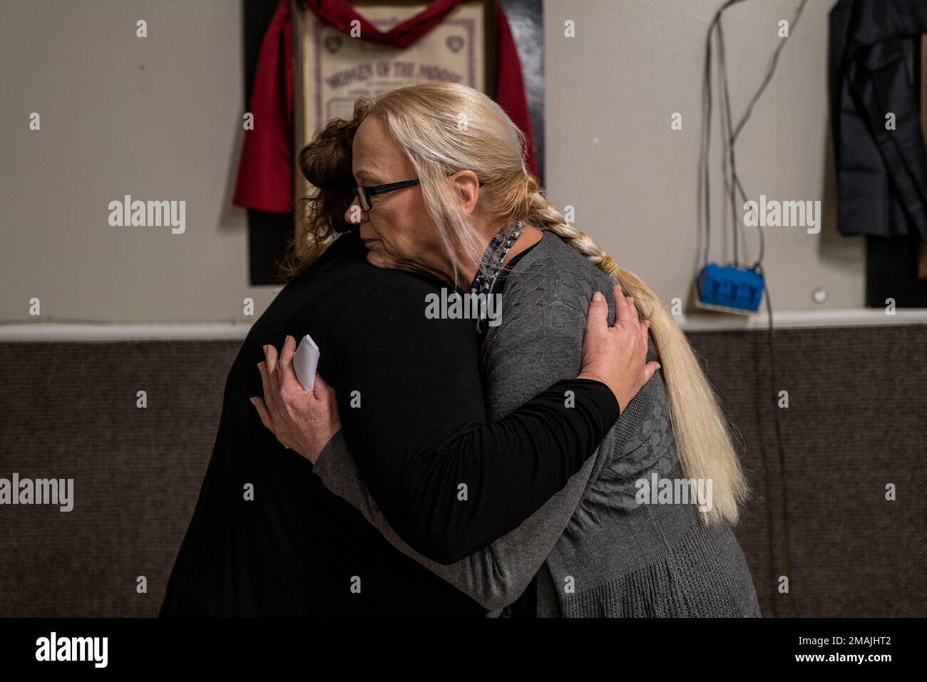 Vacaville, Calif, USA. 13th Jan, 2023. Linda Rippee Privatte, right, is ...