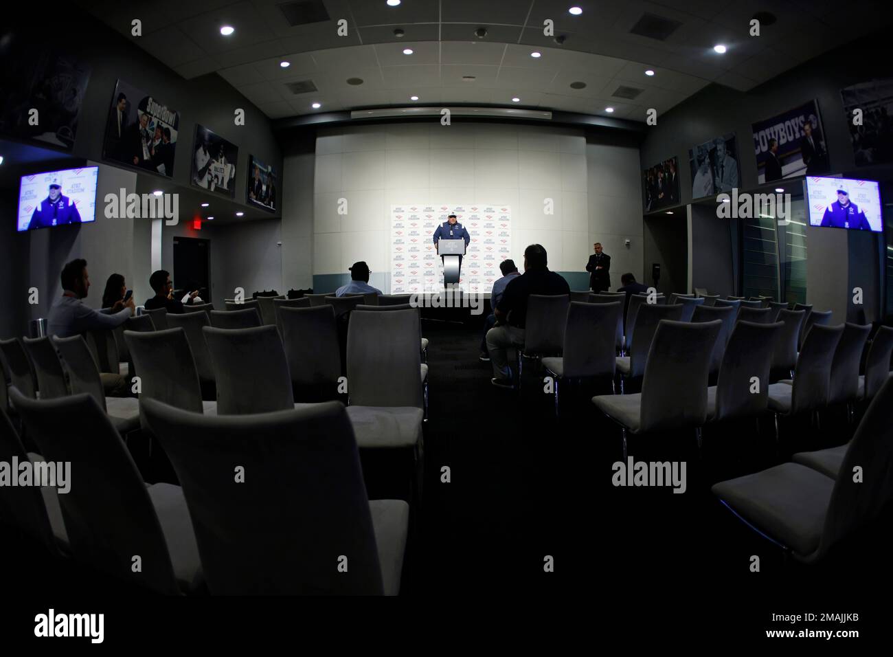 Dallas Cowboys head coach Mike McCarthy talks Putin g press conference ...