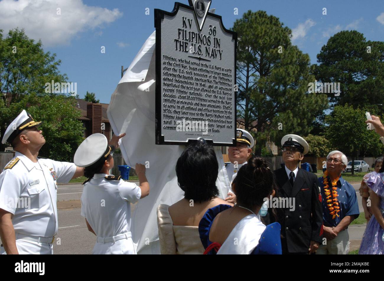 Distinguished guests unveil a Virginia Historical Marker honoring ...