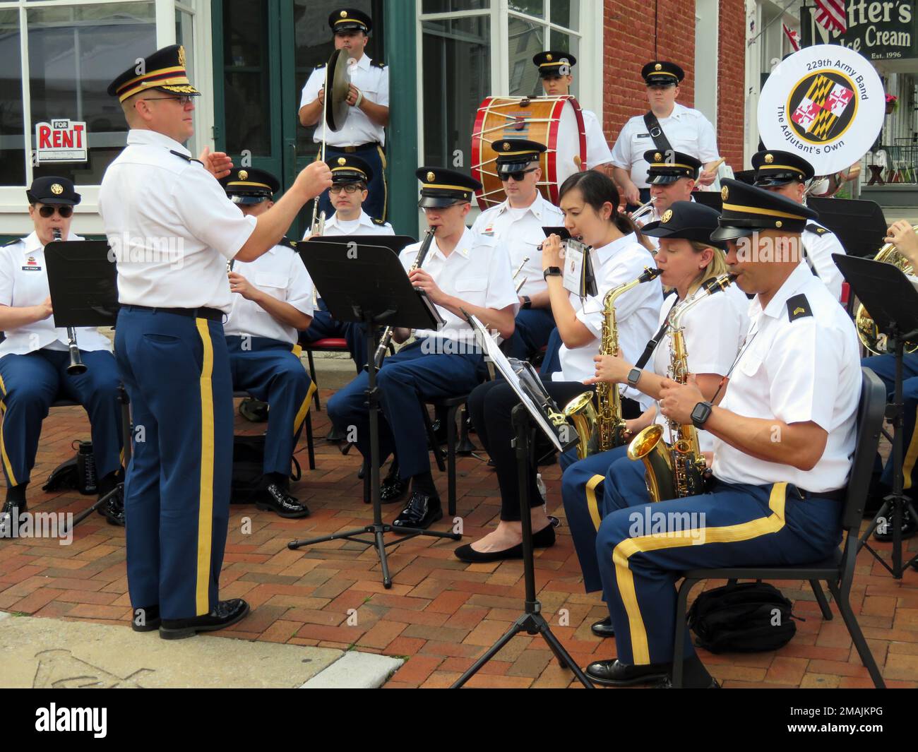 The Maryland National Guard's 229th Army Band, conducted by Chief ...
