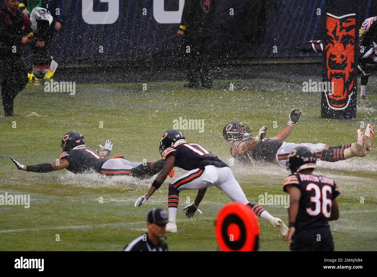 Chicago Bears quarterback Justin Fields (1) celebrates the Bears win ...