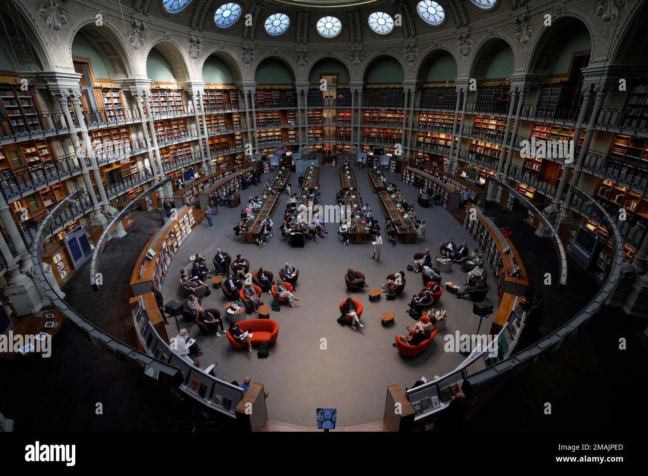 A view shows the main Oval room of the Richelieu Bibliotheque Nationale ...