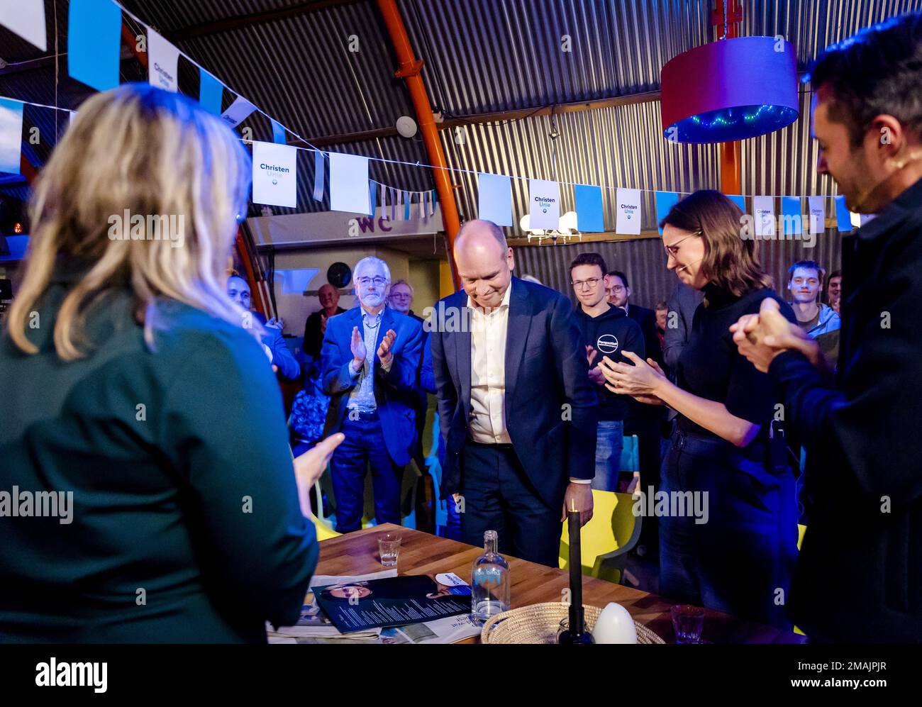 AMERSFOORT - Gert-Jan Segers receives applause from Mirjam Bikker and ...