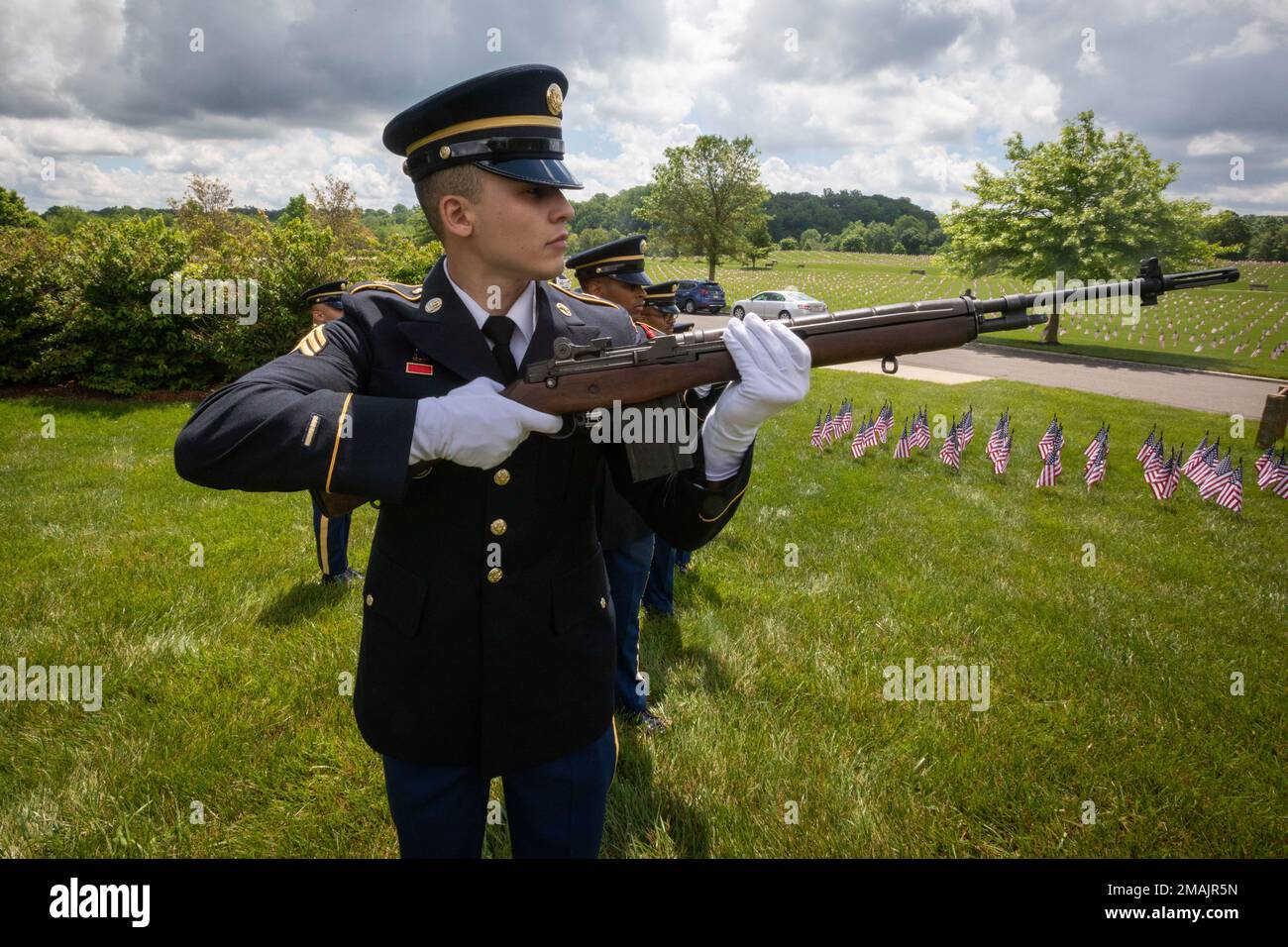New Jersey Army National Guard Soldiers fire a 21-gun salute during the ...