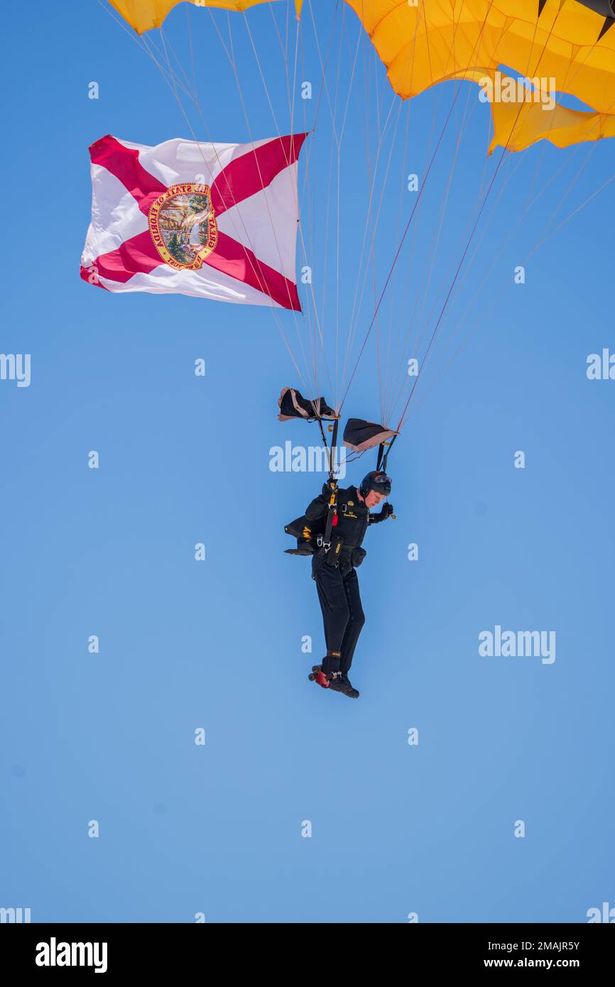 Sgt. Daniel McKeon of the U.S. Army Parachute Team lands his parachute ...