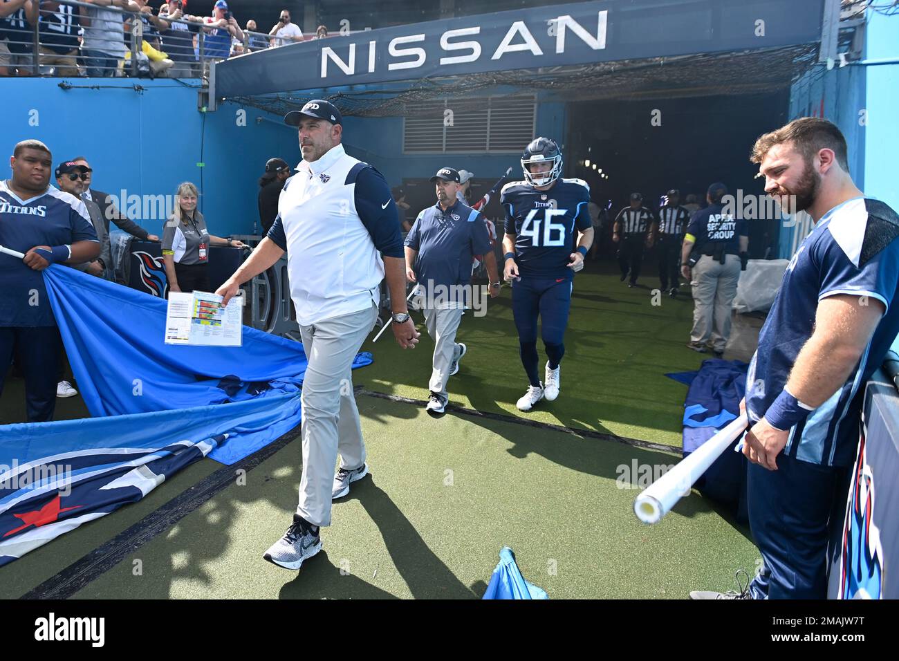 Tennessee Titans head coach Mike Vrabel walks to the field before an ...