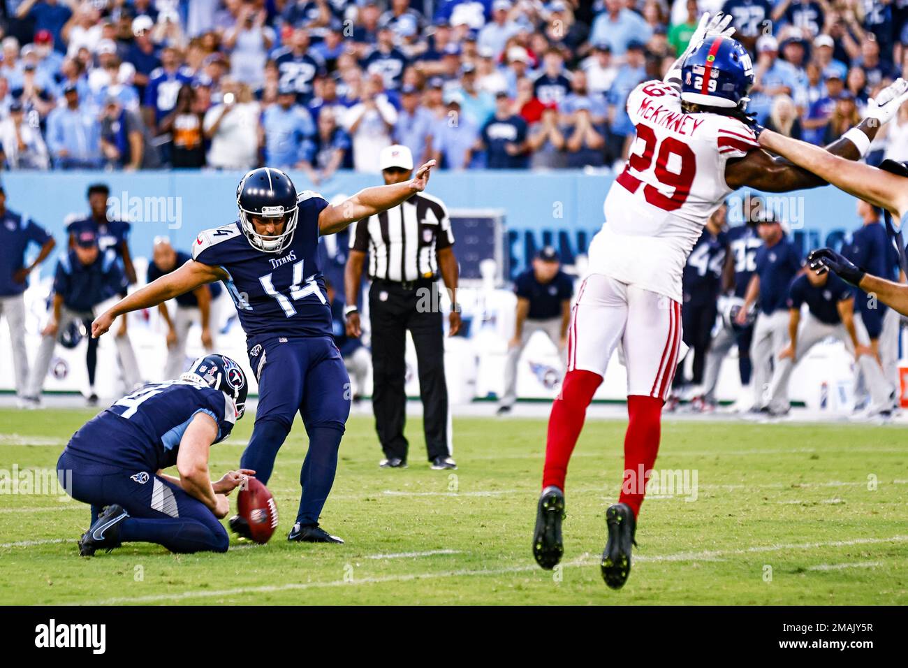 Tennessee Titans place kicker Randy Bullock (14) attempts a field goal ...