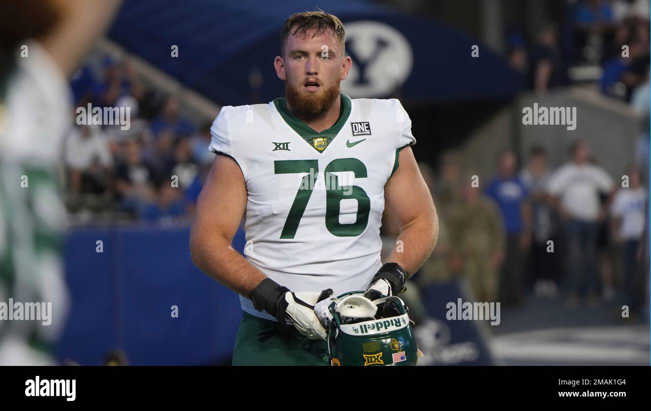 Baylor offensive lineman Connor Galvin (76) warms up before an NCAA ...