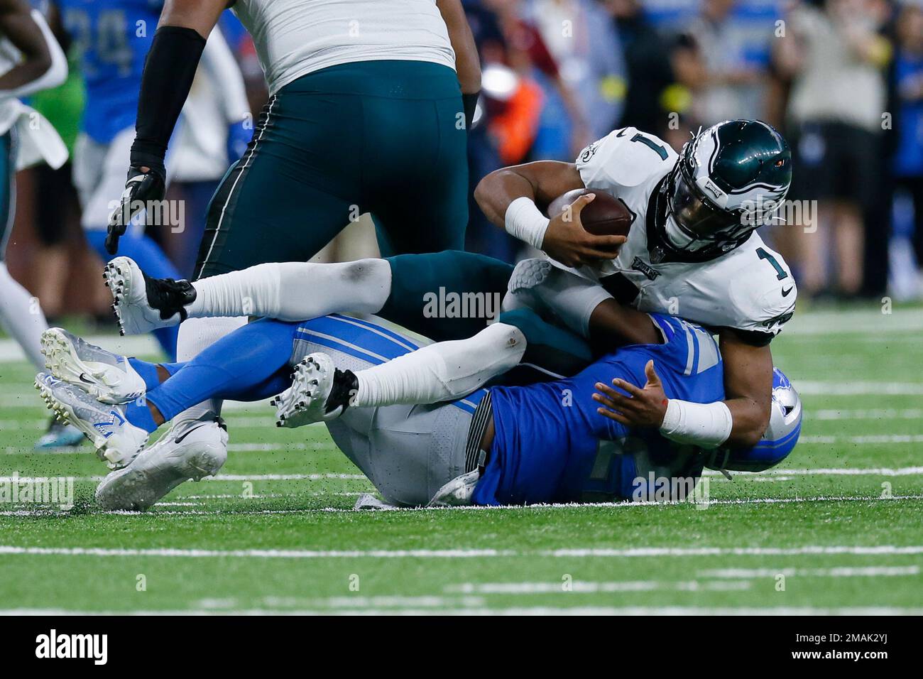 Detroit Lions safety Tracy Walker III (21) tackles Philadelphia Eagles ...