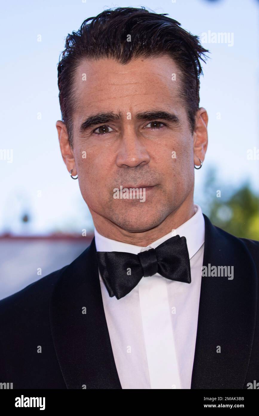 Colin Farrell poses for photographers upon arrival at the premiere of ...