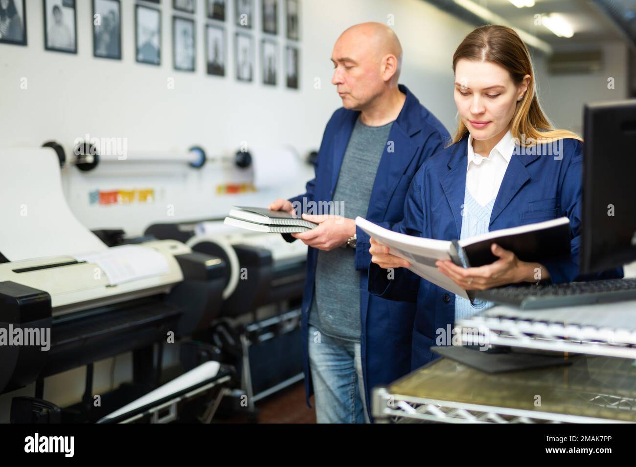 Operation manual hi-res stock photography and images - Alamy