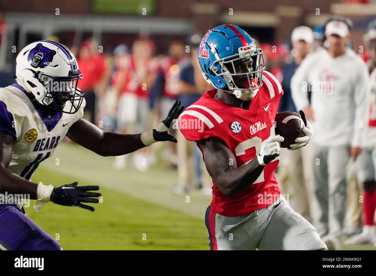 Mississippi running back Ulysses Bentley IV (24) runs past Central ...