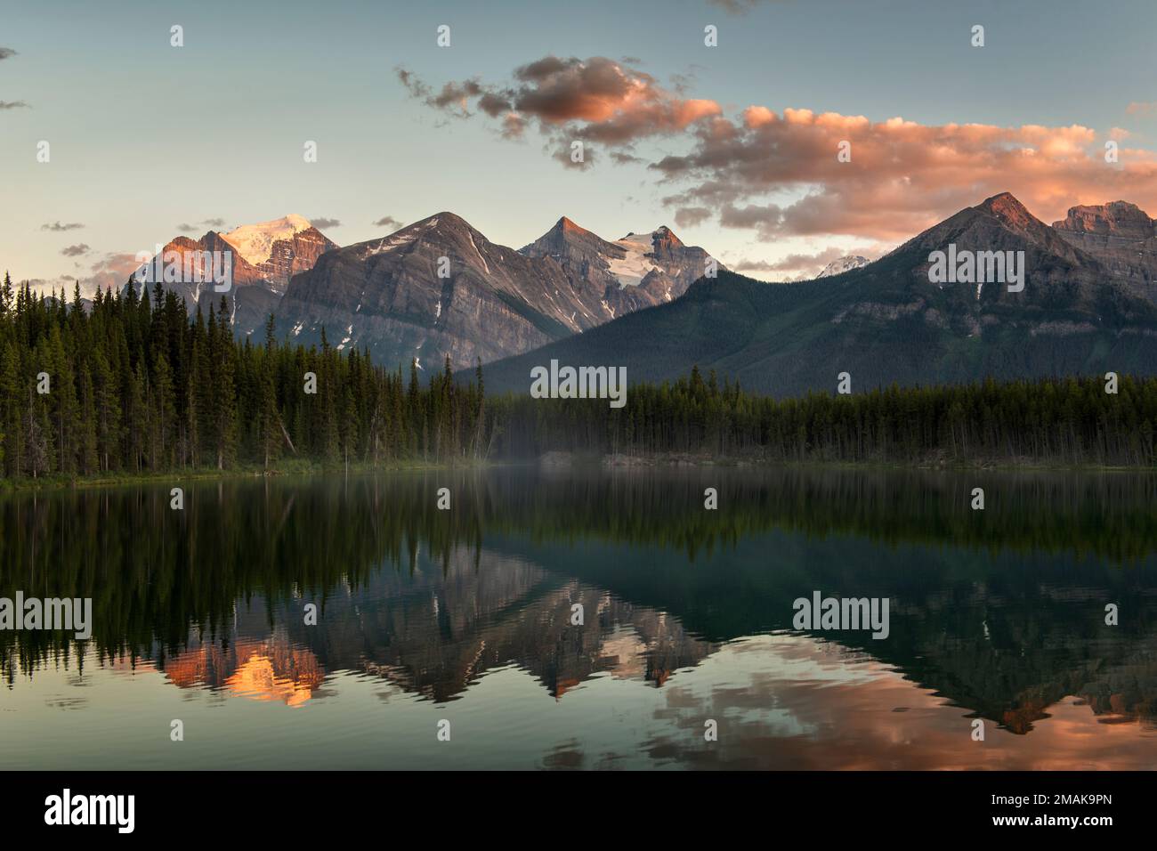 Herbert lake sunset banff national hi-res stock photography and images ...