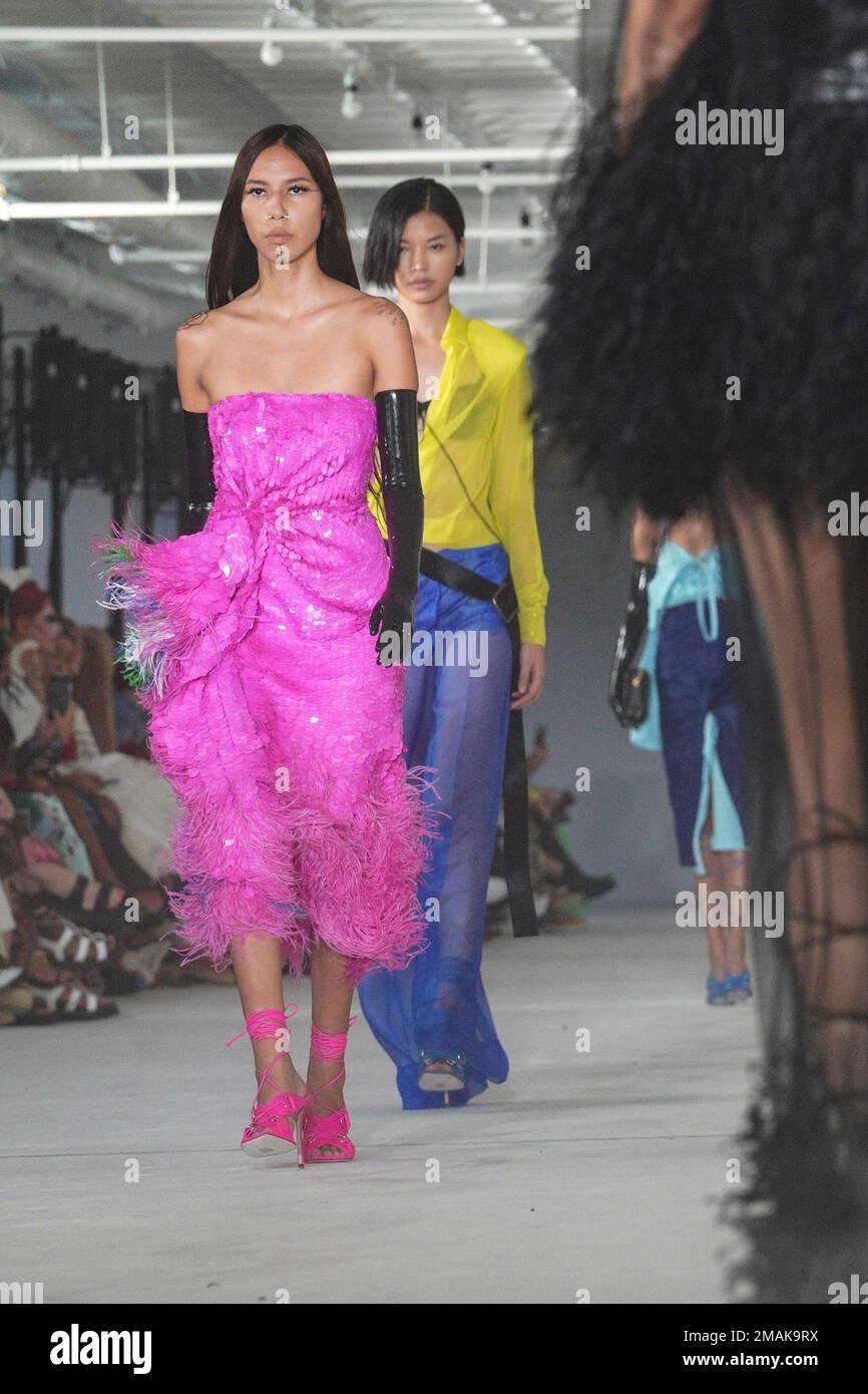 Prabal Gurung Logo