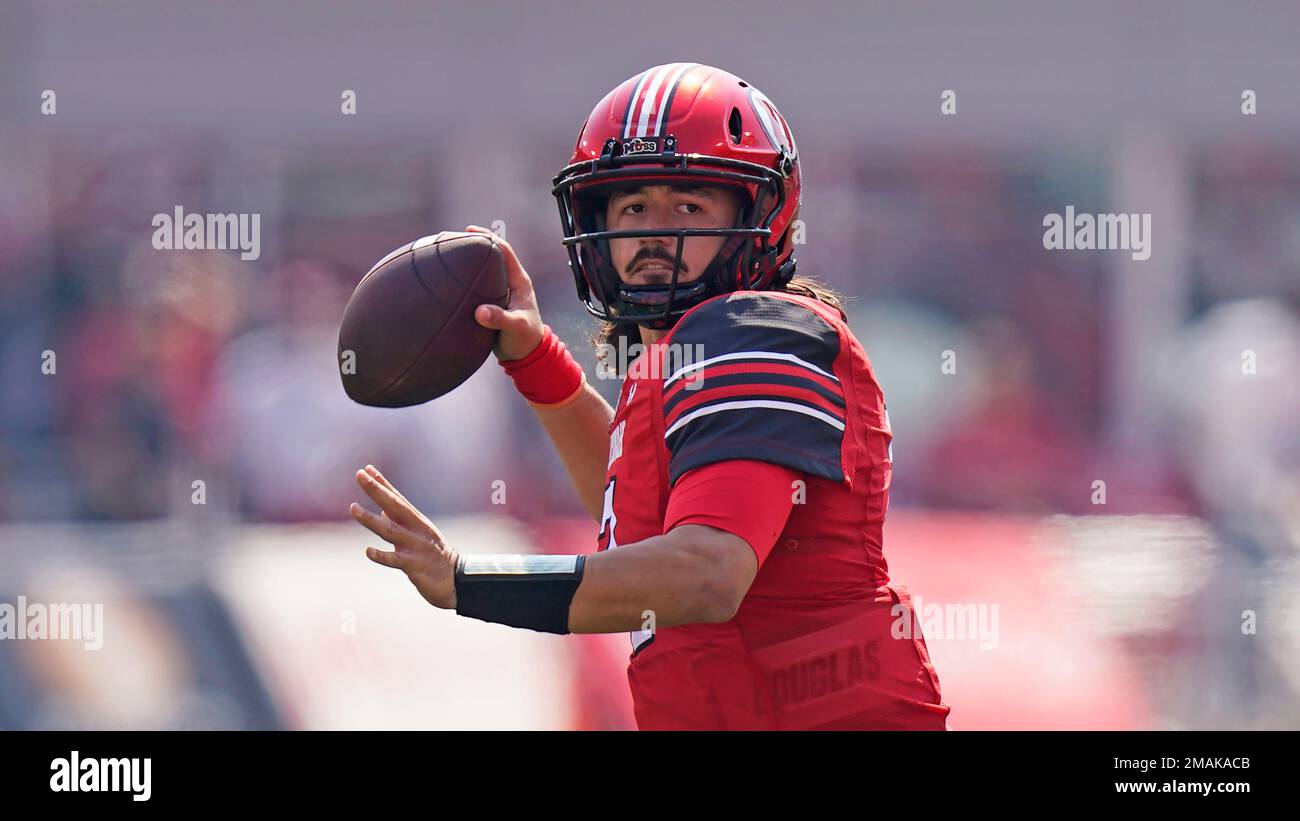 Utah quarterback Cameron Rising (7) looks downfield during the first ...