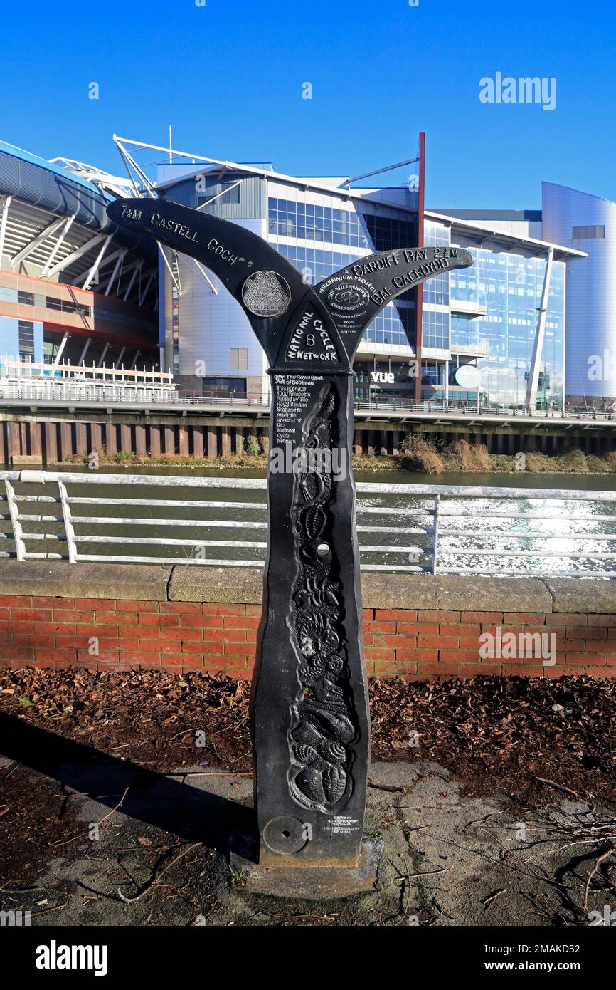 Fitzhammon embankment hi-res stock photography and images - Alamy