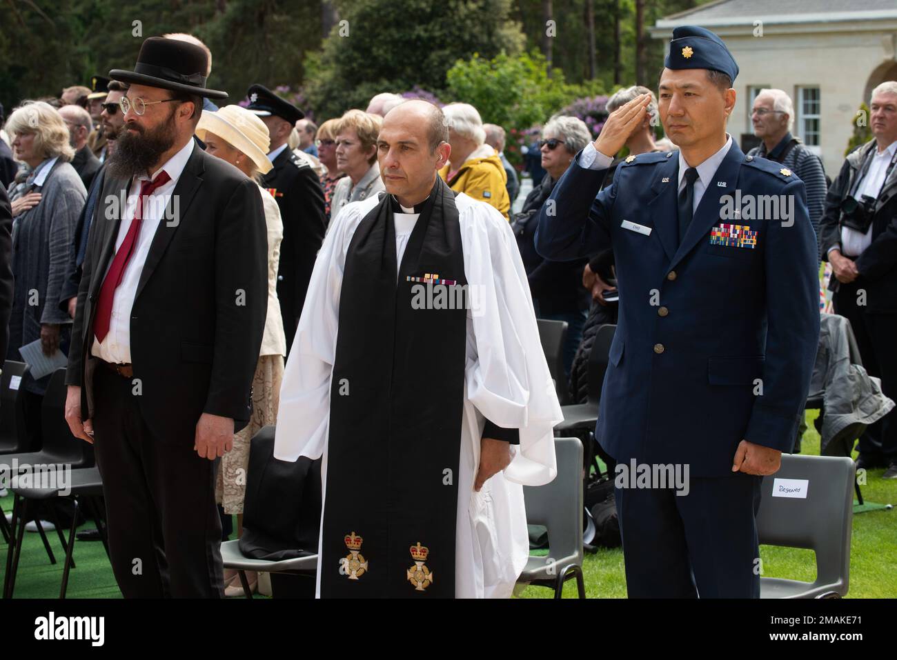 Rabbi Yechezkel Mandelbaum, left, Rabbi of Kingston, Surbiton and ...