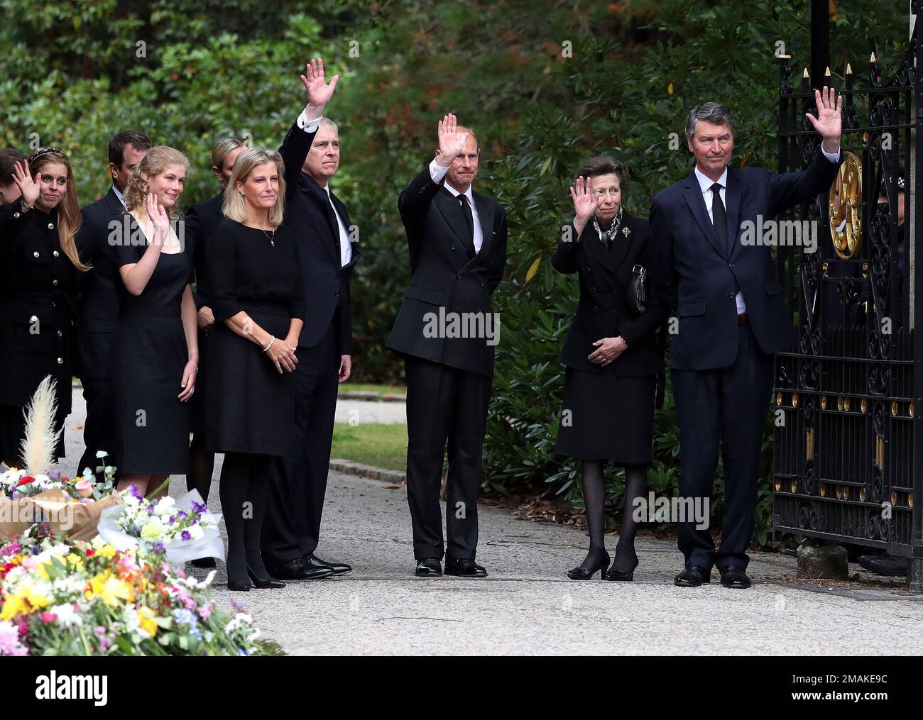 From left, Britain's Princess Beatrice, Lady Louise Windsor, Sophie ...