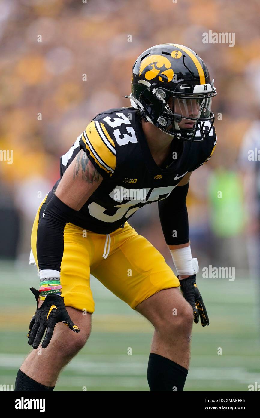 Iowa defensive back Riley Moss (33) gets set for a play during the ...