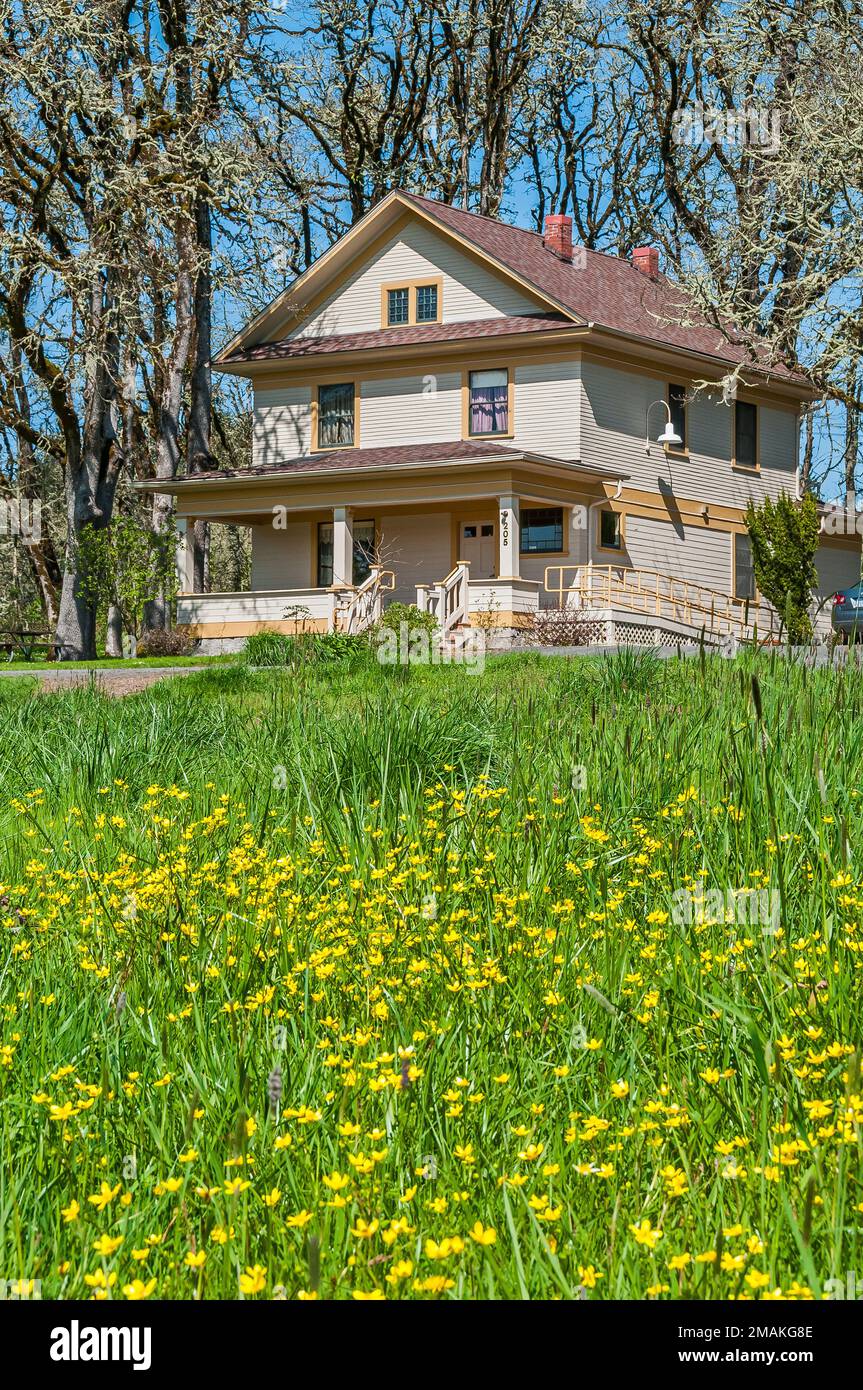 The Tomseth House at Dorris Ranch Park near Springfield, Oregon Stock ...