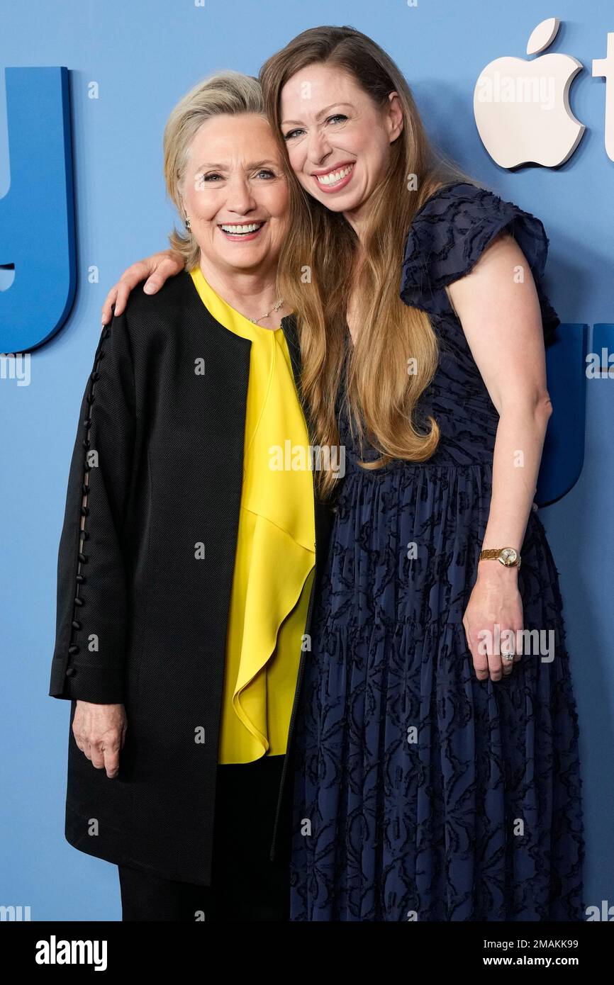 Hillary Clinton 2022 Hair